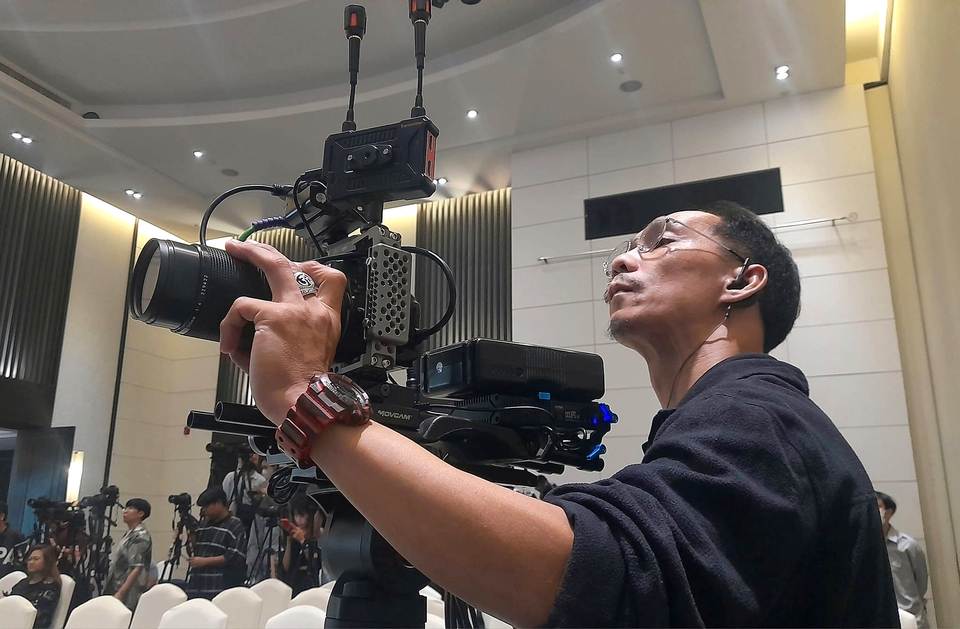 รับถ่ายทอดสด OB switching บันทึกเทป ไลฟ์สด Streaming งานประชุมสัมนา งานอีเว้นท์