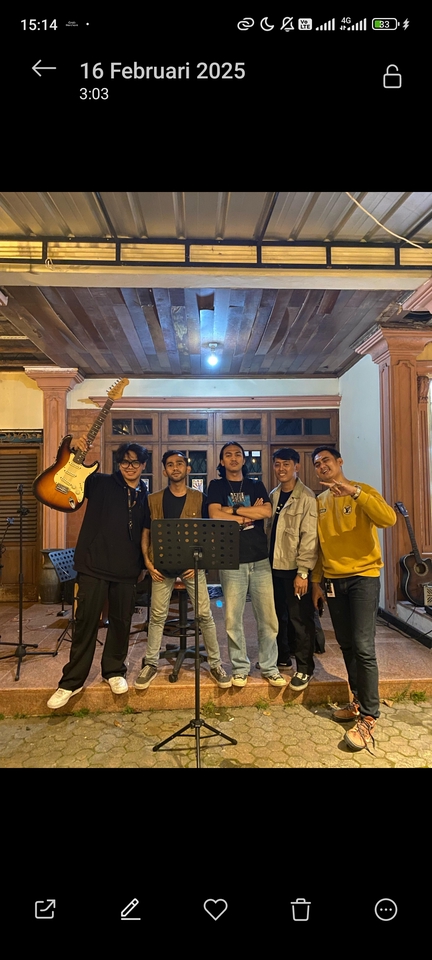 Acara Live Music Solo Akustik Full Band Session Player