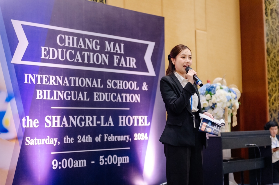 TH/EN พิธีกรหญิง(MC)/Moderator งานevent Liveสด เปิดตัวสินค้า สัมมนา งานเลี้ยงต่างๆ