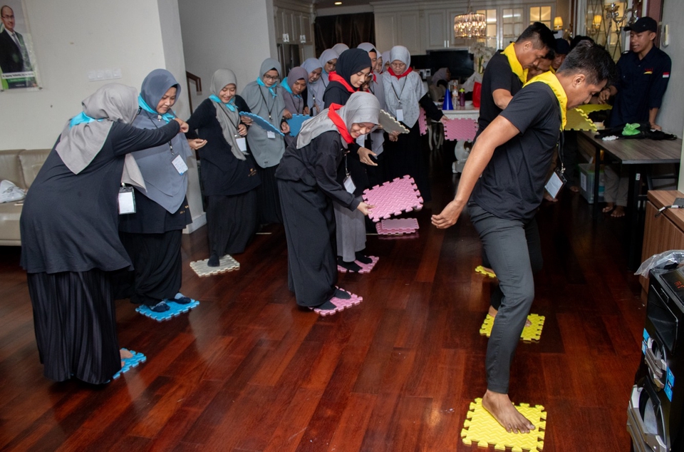 TEAM BUILDING TRAINING