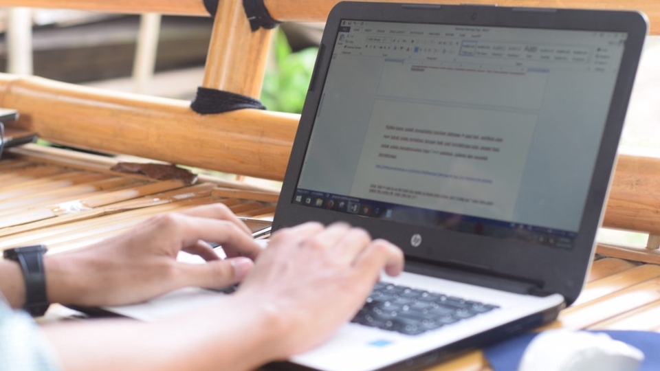 Mengetik tulisan dari scan atau lainnya menjadi bentuk digital berupa ...