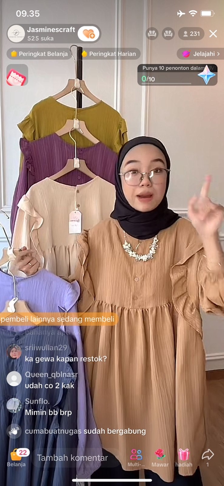 HOST LIVE STREAMING SHOPEE/TIK TOK