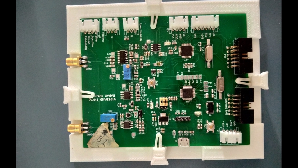 Konsultasi desain elektronik dan pembuatan PCB hingga 4 layer