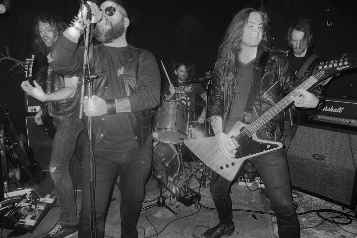 Heavy Sentence – Hallgasd meg debütáló lemezüket – Fémforgács