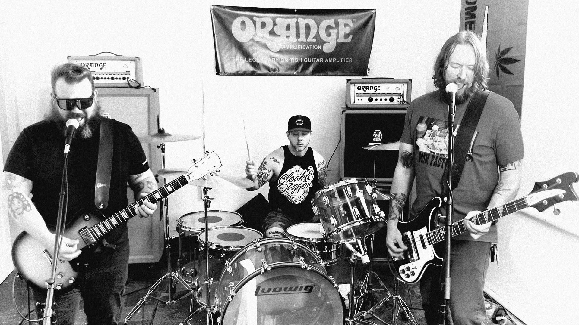 Marijuana Johnson – Smoke Signals – új videó – Fémforgács