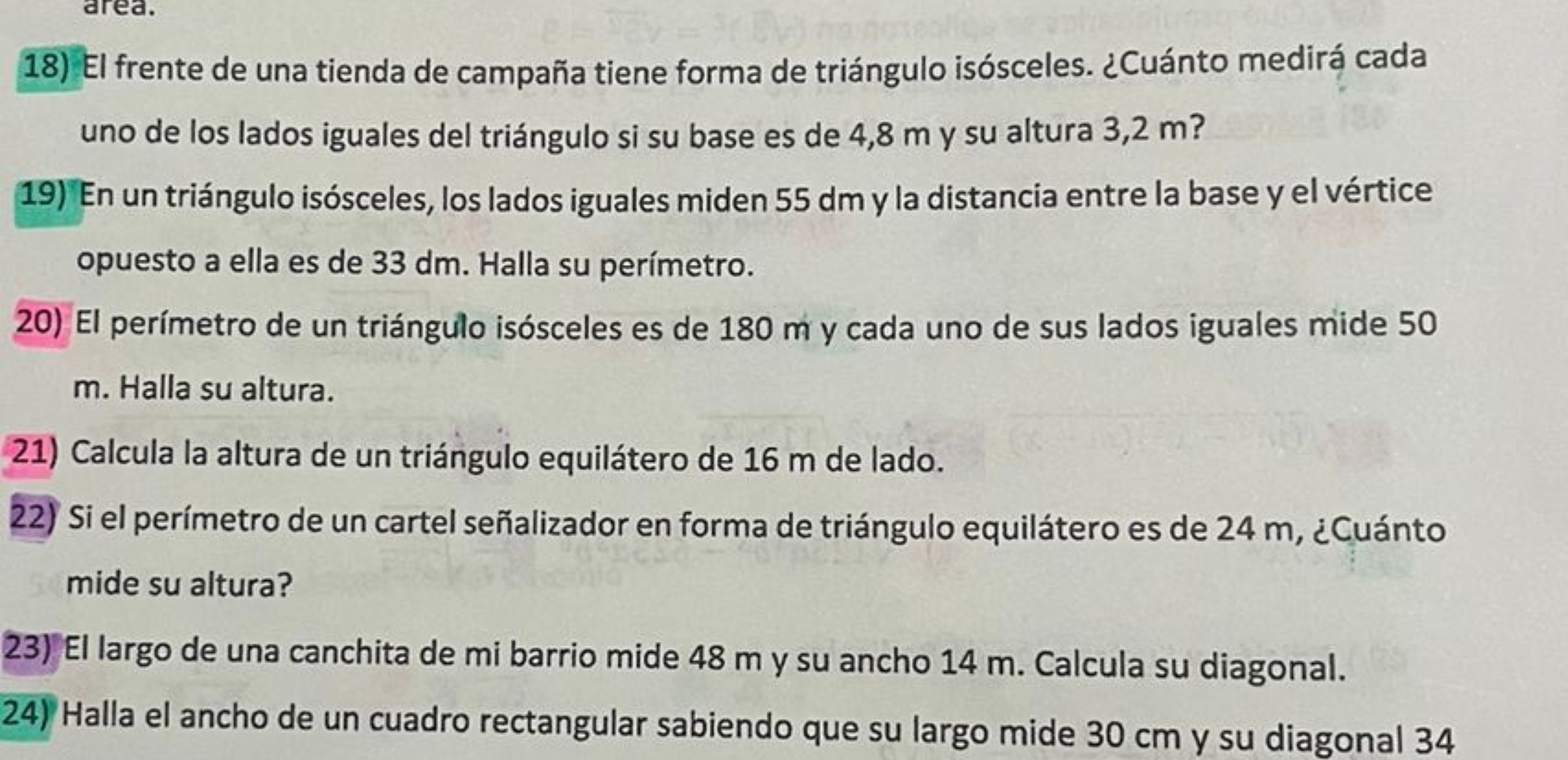 18) El frente de una tienda de campaña tiene forma de triángulo isósceles..