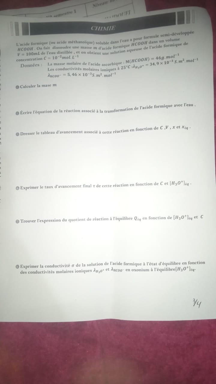 CHIMMIE L'acide formique (ou acide méthanolique) soluble dans l'eau a pou..