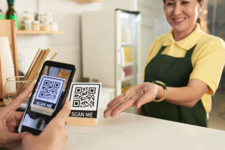 Mengenal Apa Itu QRIS dan Manfaatnya untuk Pelaku Bisnis