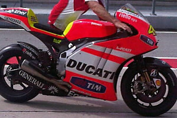 MotoGp | Ecco la nuova Ducati GP12 - Moto