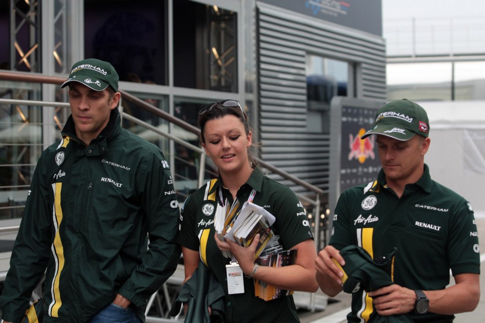 F1 | Caterham ha completato il trasferimento a Leafield - Formula 1 ...