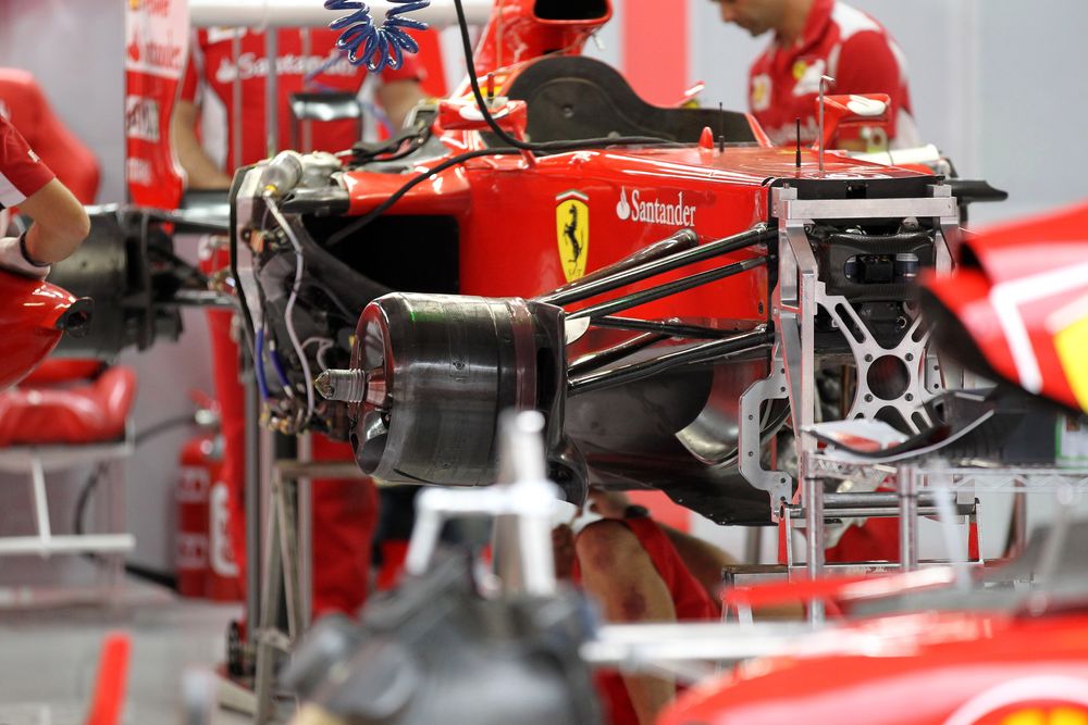 F1 | GP Abu Dhabi: meccanici Ferrari al lavoro già prima dell'alba ...