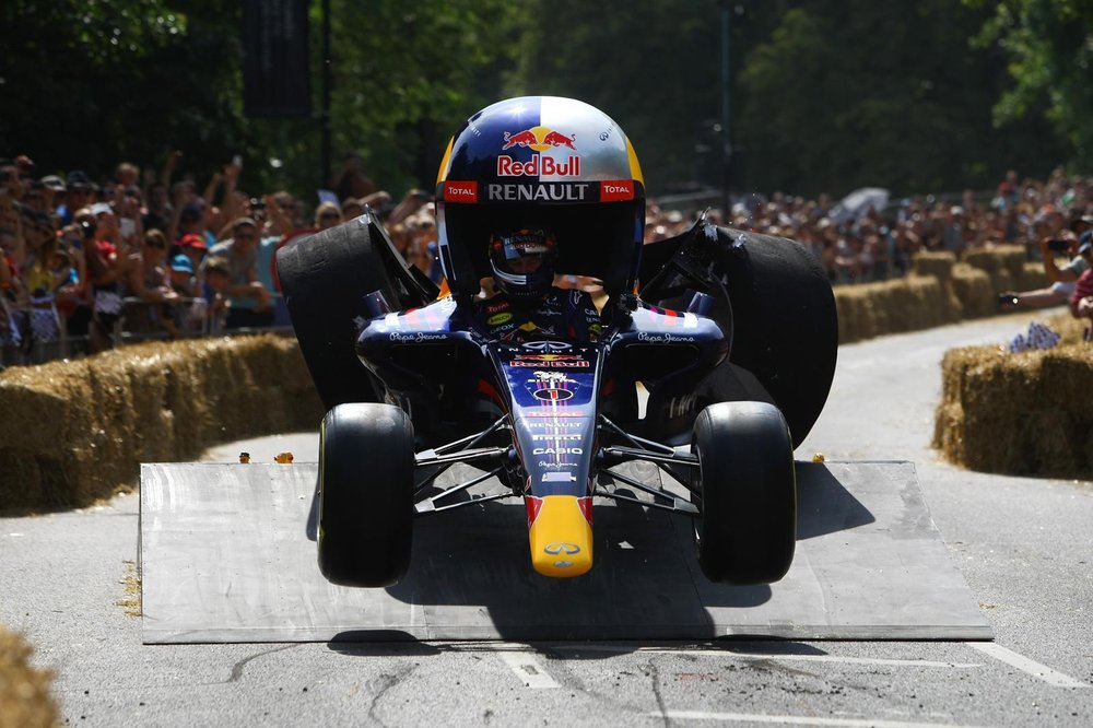 F1 | Vettel protagonista alla "Red Bull Soap Box Race" - Formula 1 ...