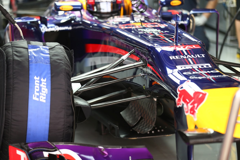 F1 | Red Bull: la FIA verifica la flessibilità a caldo del "Tea-Tray ...