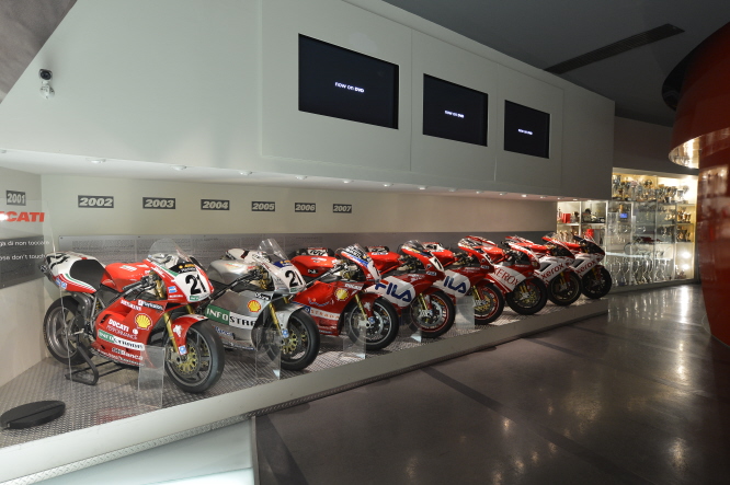 Ducati | Borgo Panigale Bologna, dove corre la passione - Moto