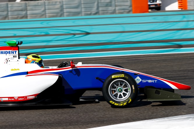GP3 | Test Abu Dhabi, day-1, mattina: Kari al top davanti a Lorandi ...