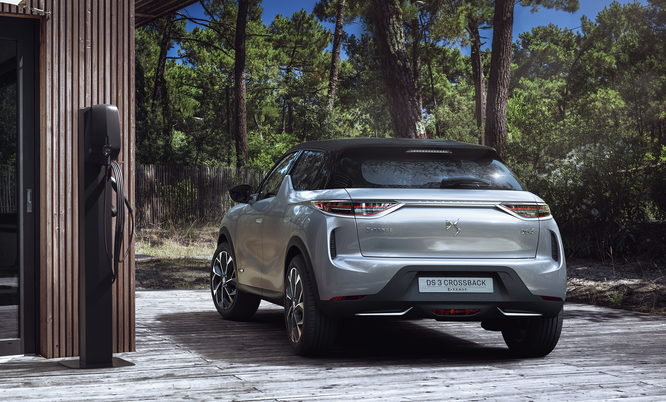 PSA, la gamma elettrificata in mostra all'e_mob - E Mobility - Auto