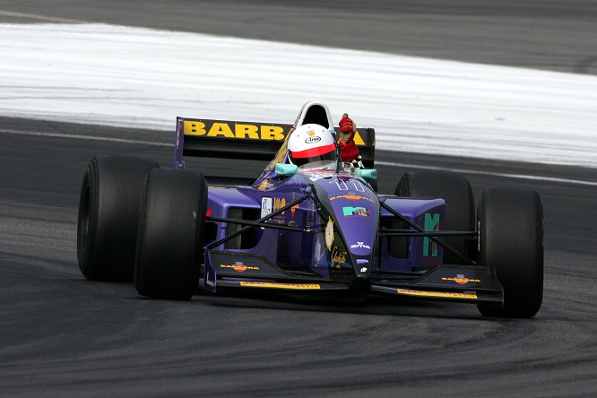 F1 | Livree iconiche: Simtek 1994-95 - Storia - Motorsport