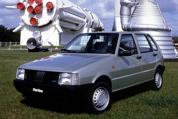 Fotogallery: Fiat Uno, l'utilitaria di tutti - Classiche - AutoMoto