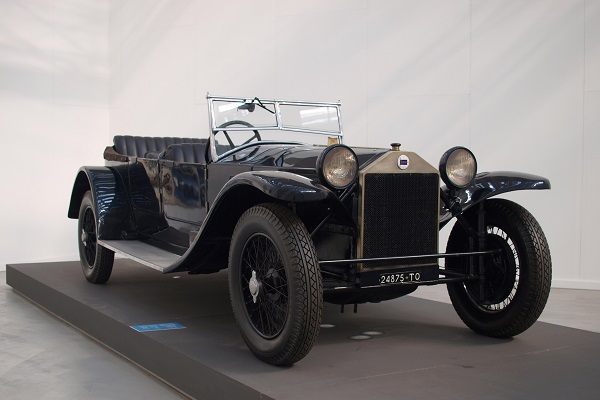 Fotogallery: Lambda, icona di Vincenzo Lancia - Classiche - AutoMoto