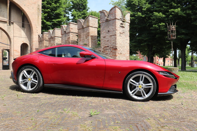 Ferrari Roma, due giorni per vivere la nuova Dolce Vita - Prove - AutoMoto