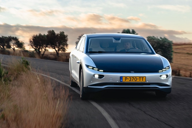 Lightyear 0, primi chilometri di test - Elettriche - AutoMoto