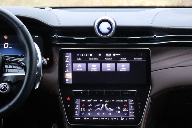 Maserati Grecale GT 2023, la prova del SUV ibrido da 300 CV - Prove ...