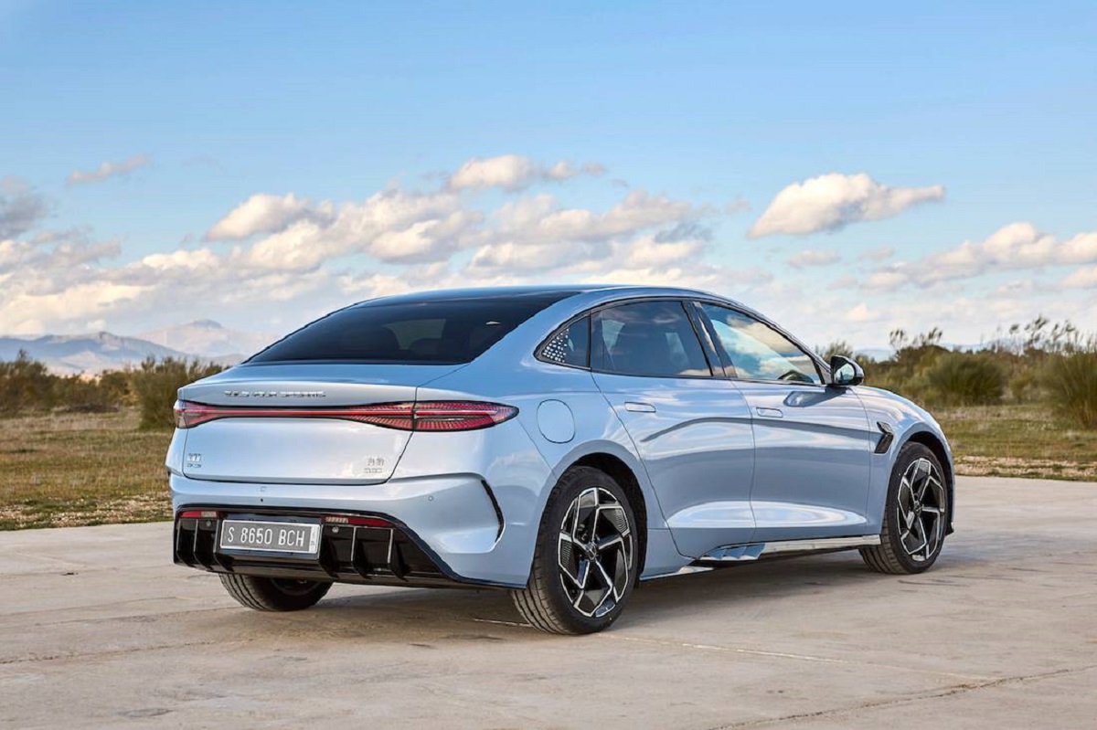 BYD Seal la berlina sportiva 100% elettrica