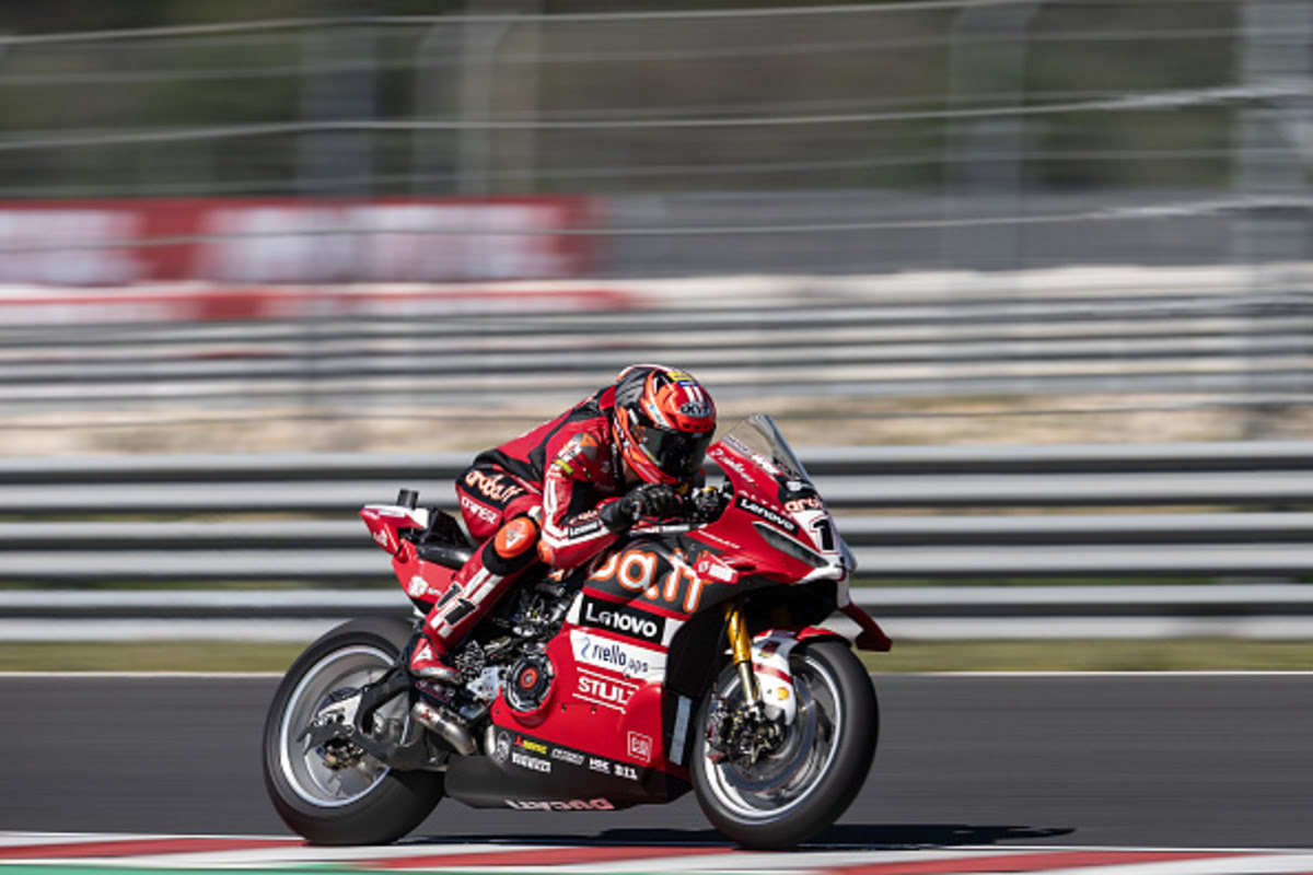 Balaton Park 2026, Gara 1: Bulega scrive la storia in SBK | FP ...