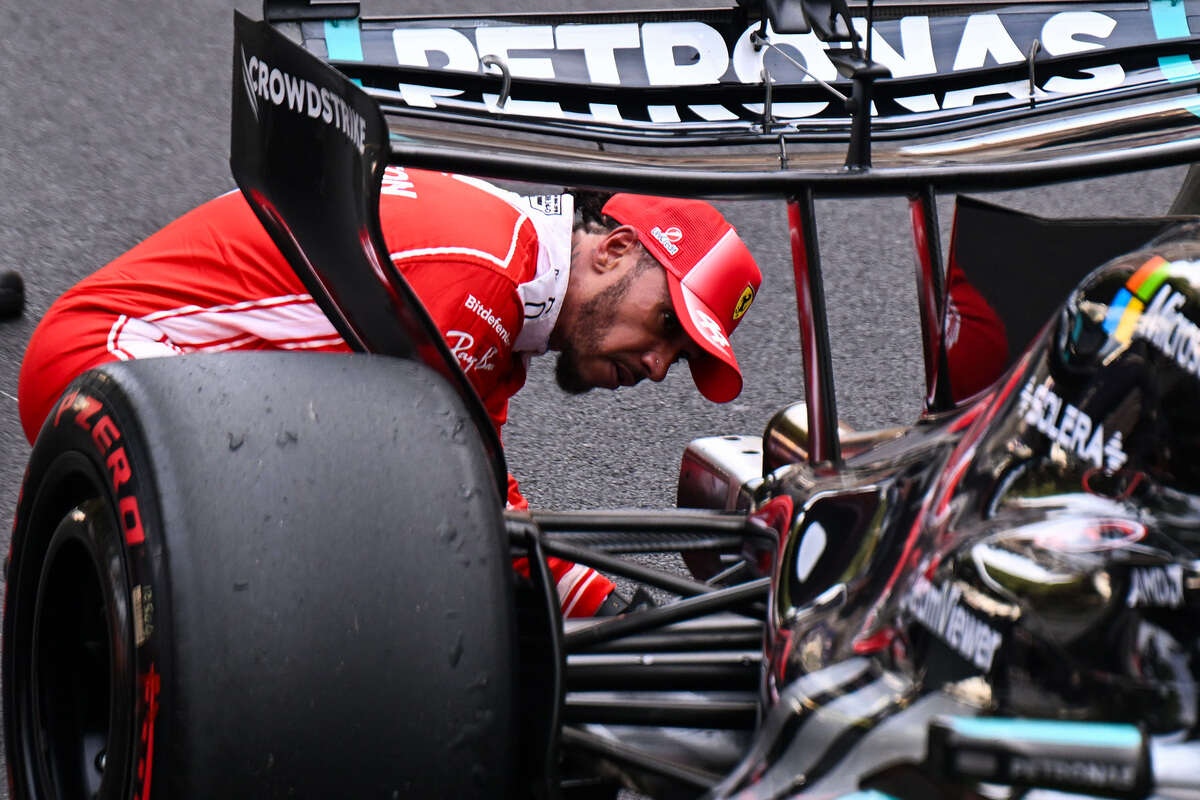 Rombo Ferrari! Accesa la power unit 2026 sotto gli occhi di Leclerc e ...