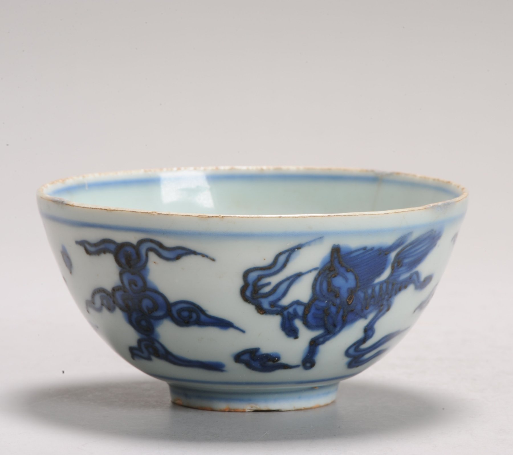 Antique Chinese Porcelain Jiajing period 1522-1566 Bowl with Mythical ...