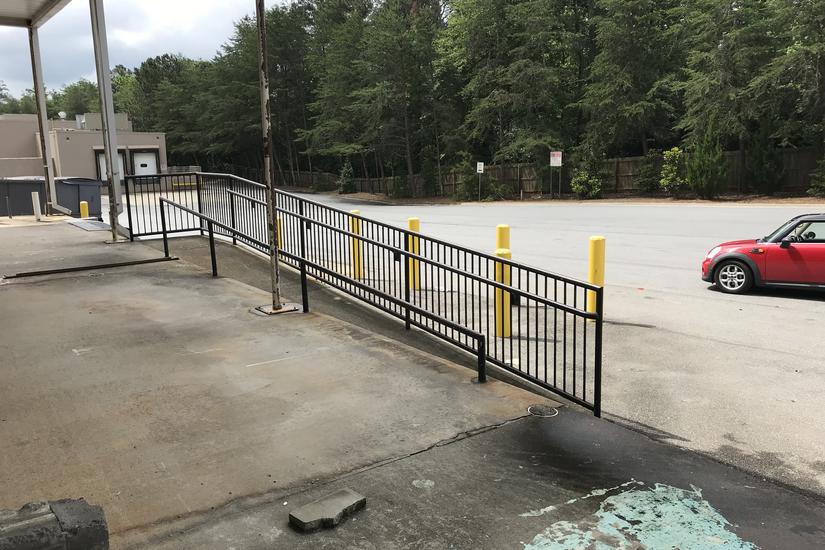 Loading Dock Rail - FindSkateSpots