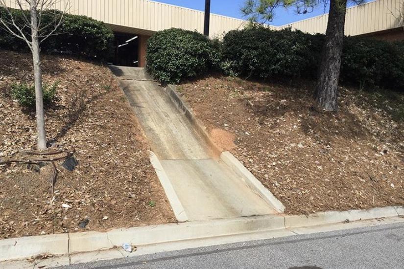 Drainage Ditch - FindSkateSpots