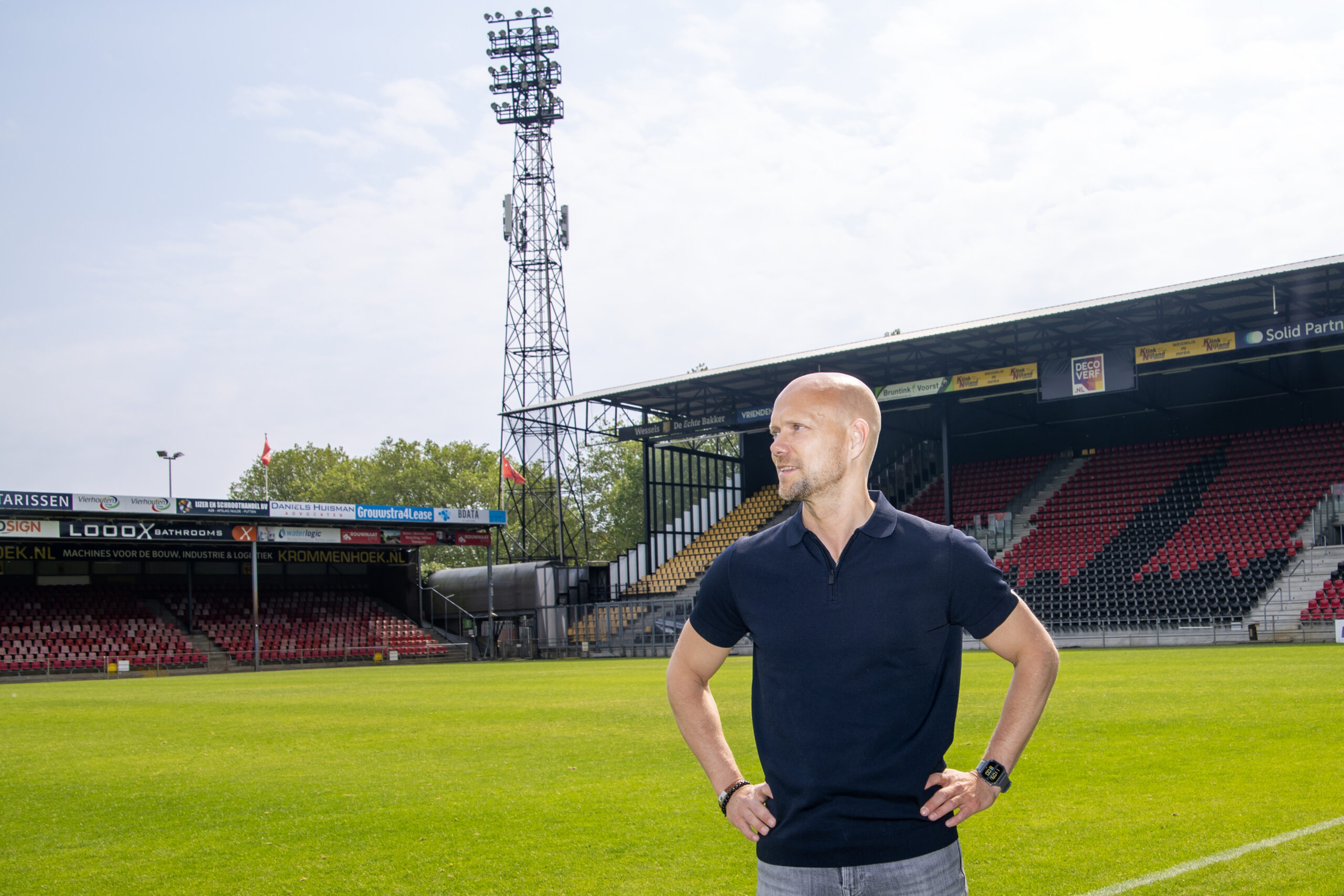 Dennis van der Ree nieuwe assistent-trainer in Adelaarshorst - Go Ahead ...