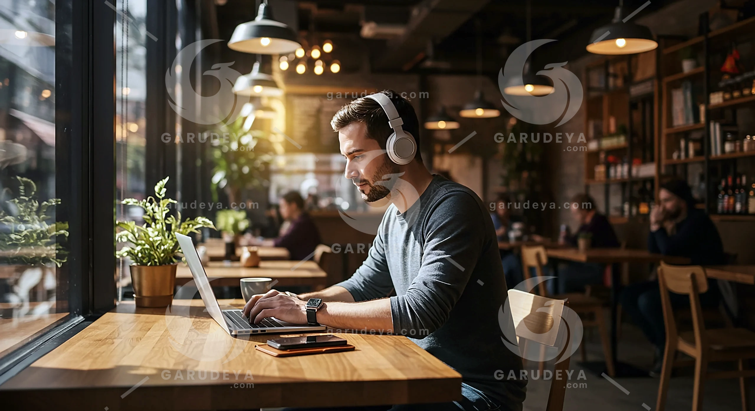Freelancer In Coffee Shop - Cafe Workspace | Garudeya.com