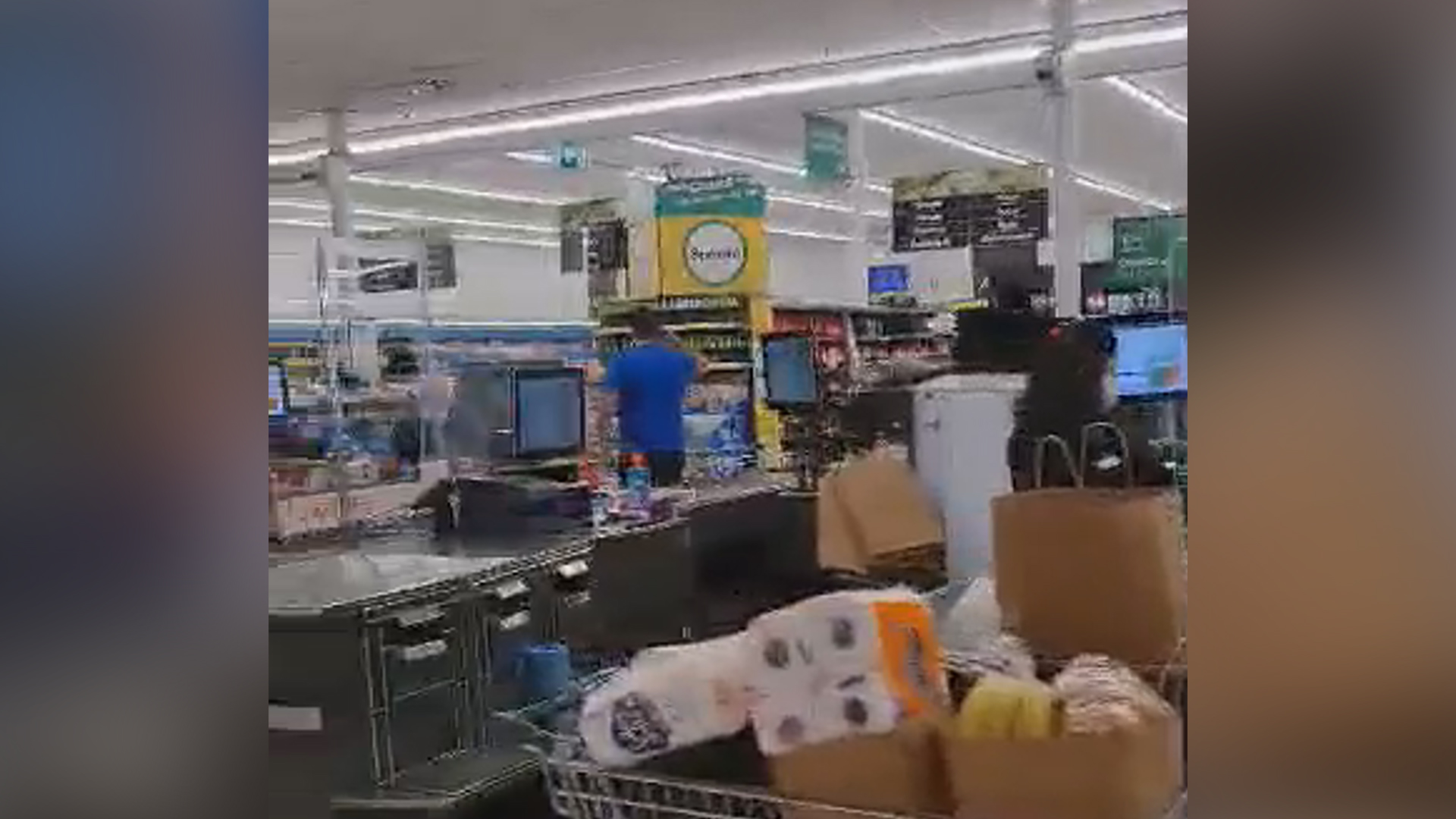 Full video: Police shoot man with knife dead at Auckland’s New Lynn ...