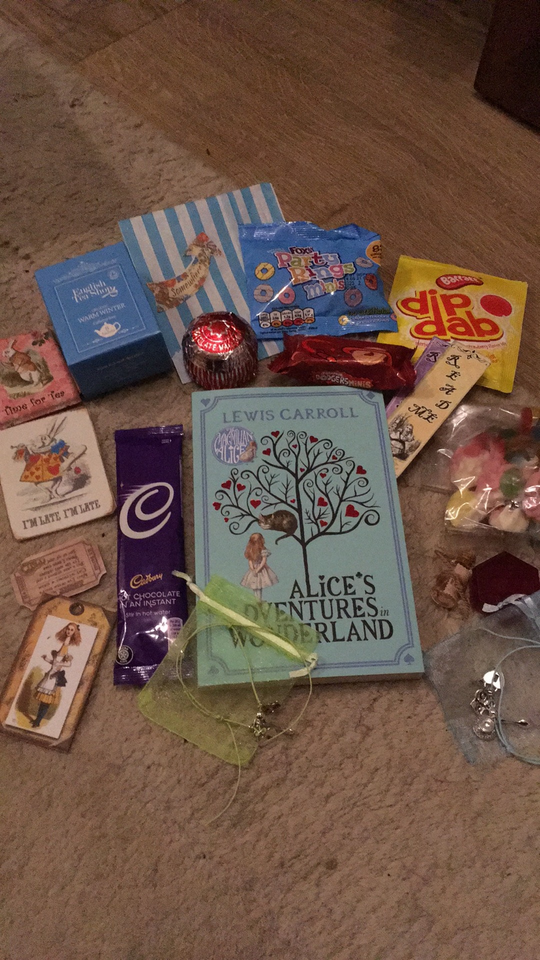 Alice in Wonderland Gift Set • Made By Mums