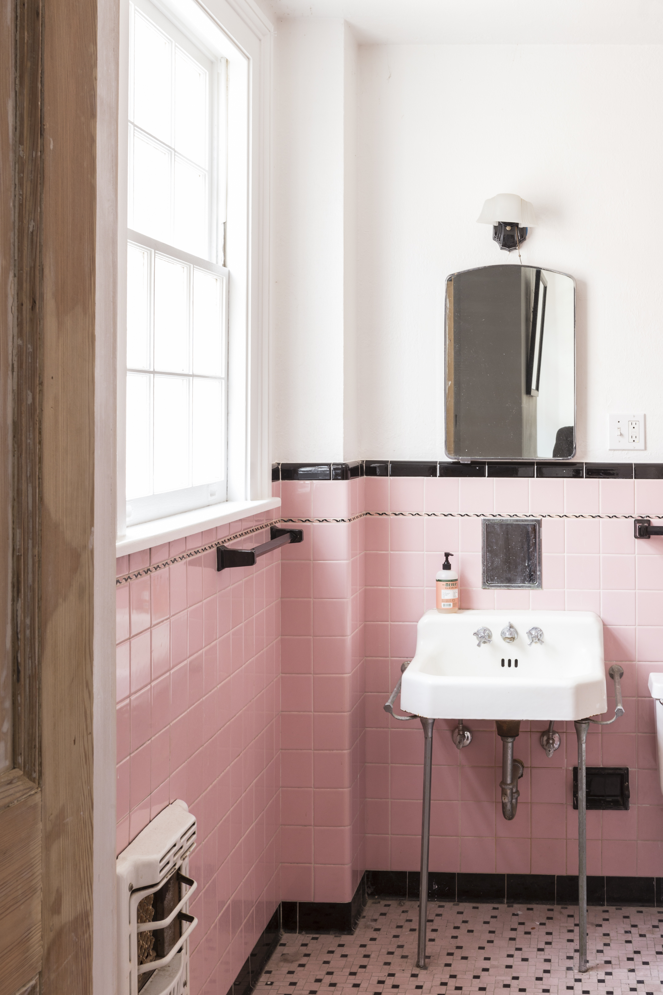 Pink Bathroom Storage – Rispa