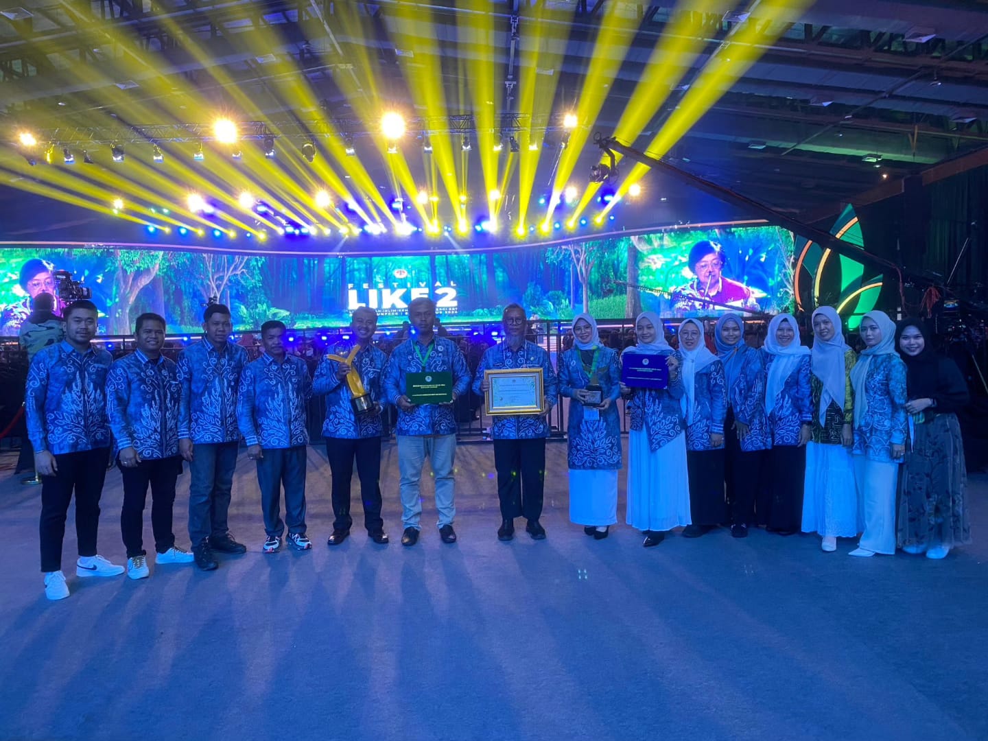 Penyerahan Penghargaan Kampung Iklim Tahun 2024 Kategori Proklim ...