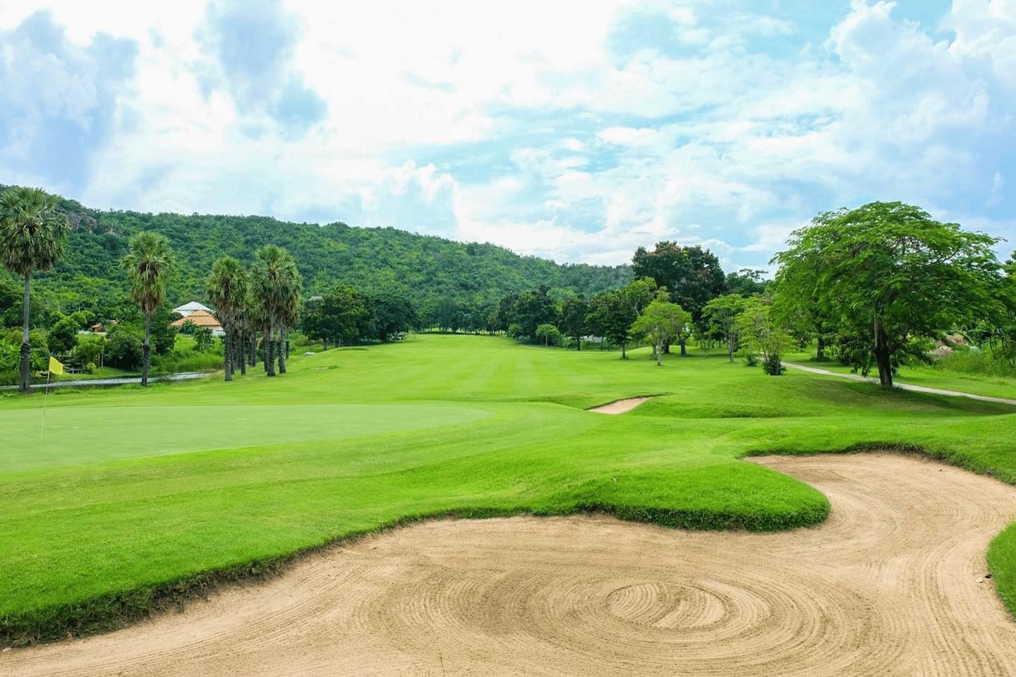 パーム ヒルズゴルフクラブ & レジデンス (PALM HILLS GOLF CLUB AND RESIDENCE) Golf Course ...