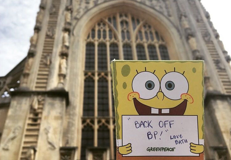 An army of tiny SpongeBobs is protesting against BP | Greenpeace UK