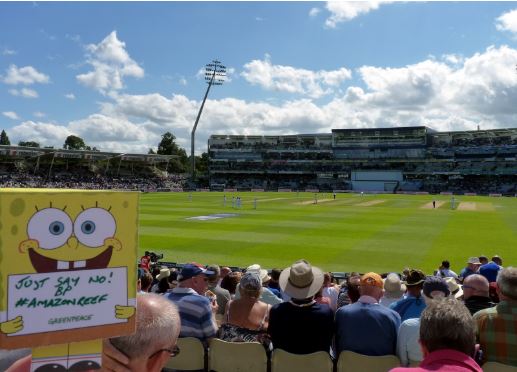 SpongeBob protests against BP, all over the UK! | Greenpeace UK