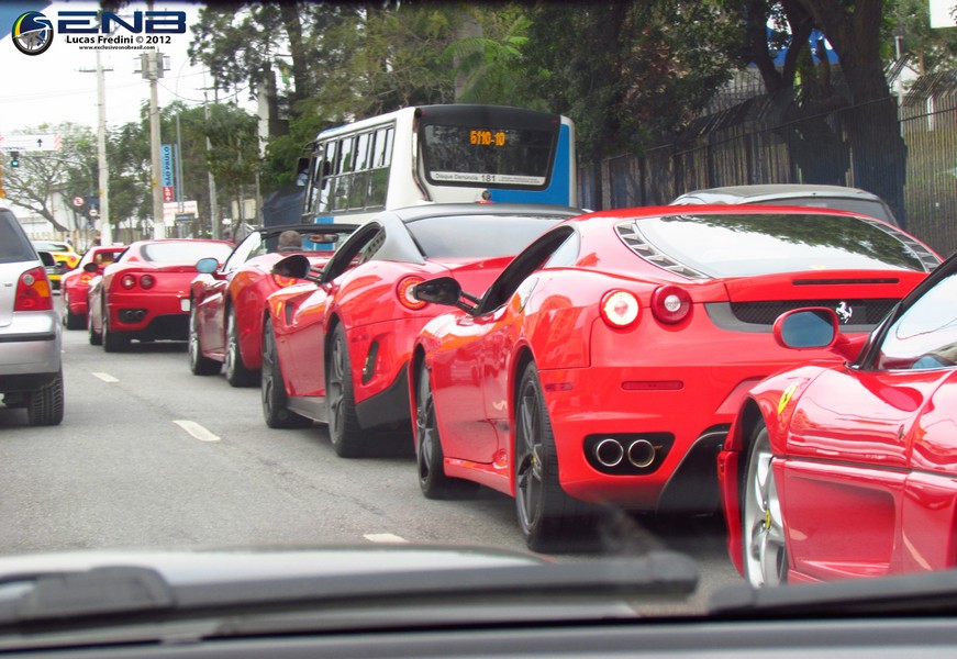 Video: Ferrari Street Race in Brasil - GTspirit