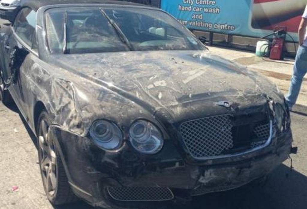 Car Crash: Car Washer Wrecks Bentley Continental GTC - GTspirit
