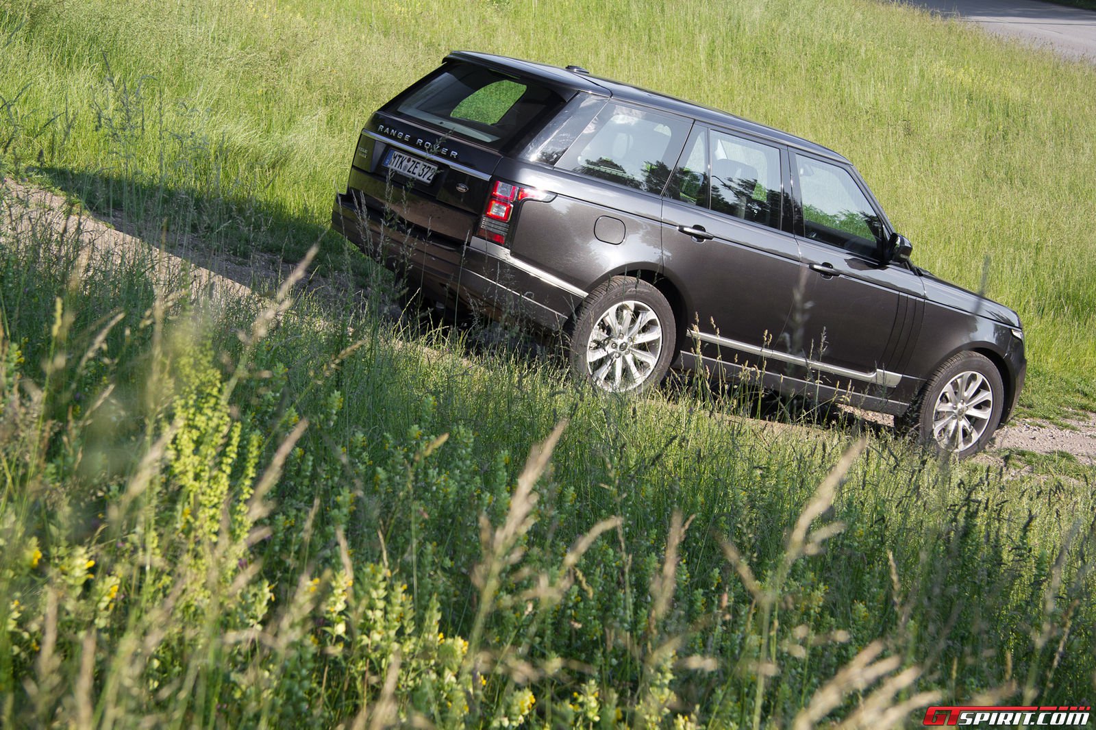 Road Test: 2013 Range Rover SDV8 Review