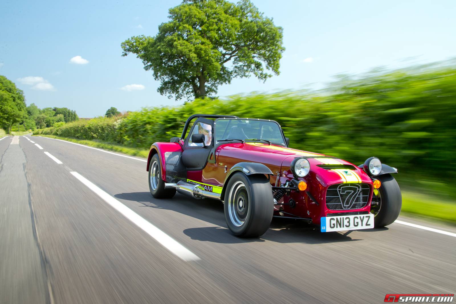 Official: Caterham Seven 620R - GTspirit