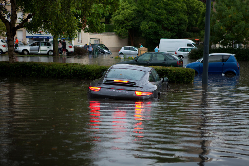 Car Crash: Porsche 911 Trapped In Flood in France