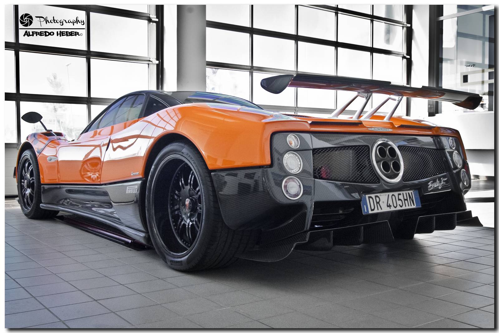 Gallery: Batman Themed Pagani Zonda F by Heber Photography - GTspirit