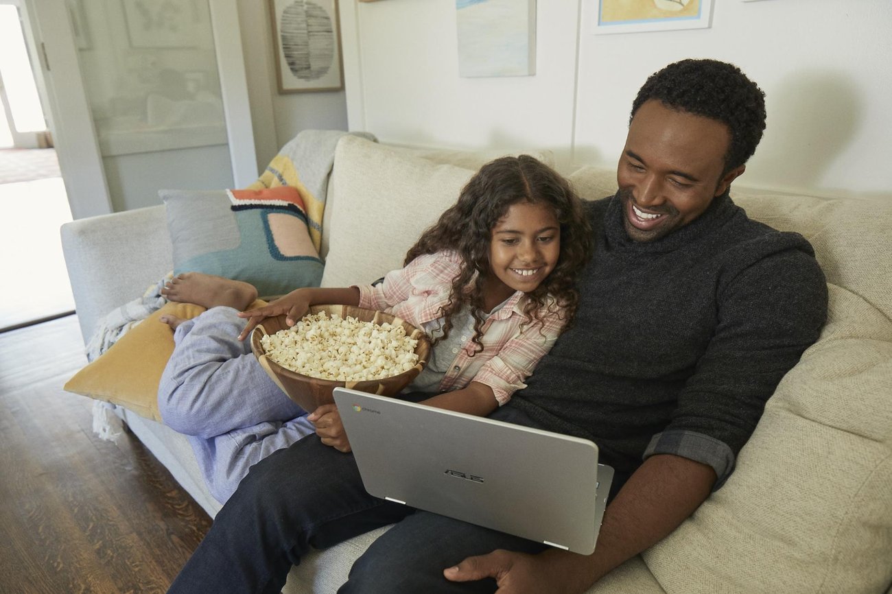 Helping families develop healthy digital habits with Chromebooks