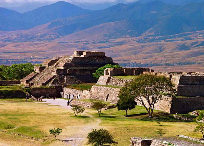 Tlaxcala Guest State | Festival of Life and Death Xcaret