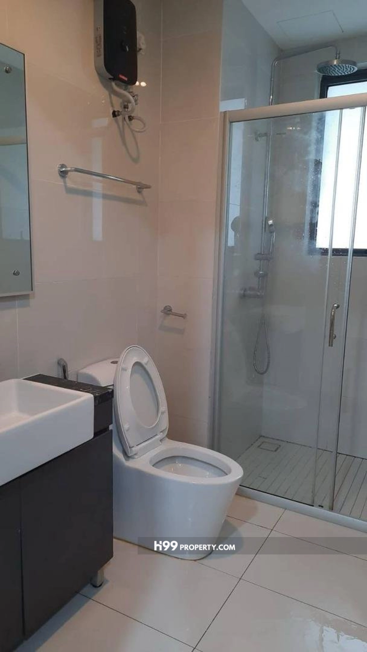 For Rent: Fully Furnished 3-Bed Bay Point @ Country Garden Danga Bay ...